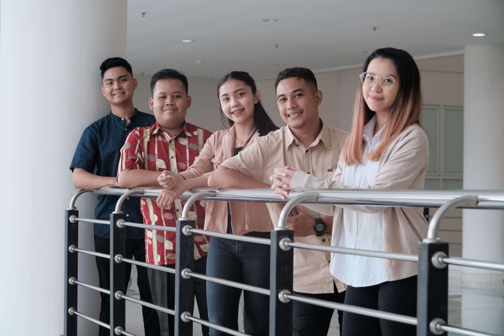 Home - Fakultas Bisnis UKWMS